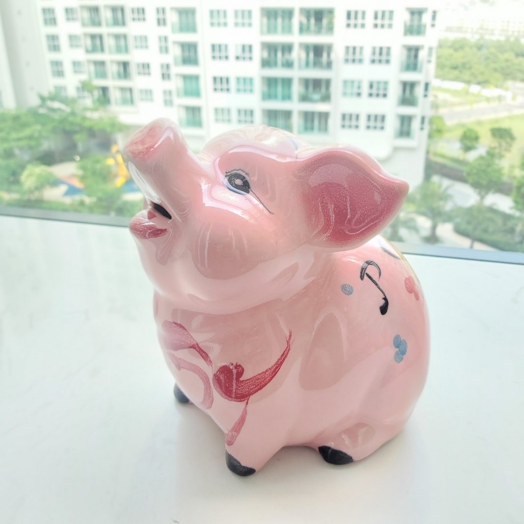 Heo đất tiết kiệm tiền Bát Tràng mẫu Ngẩng Đầu